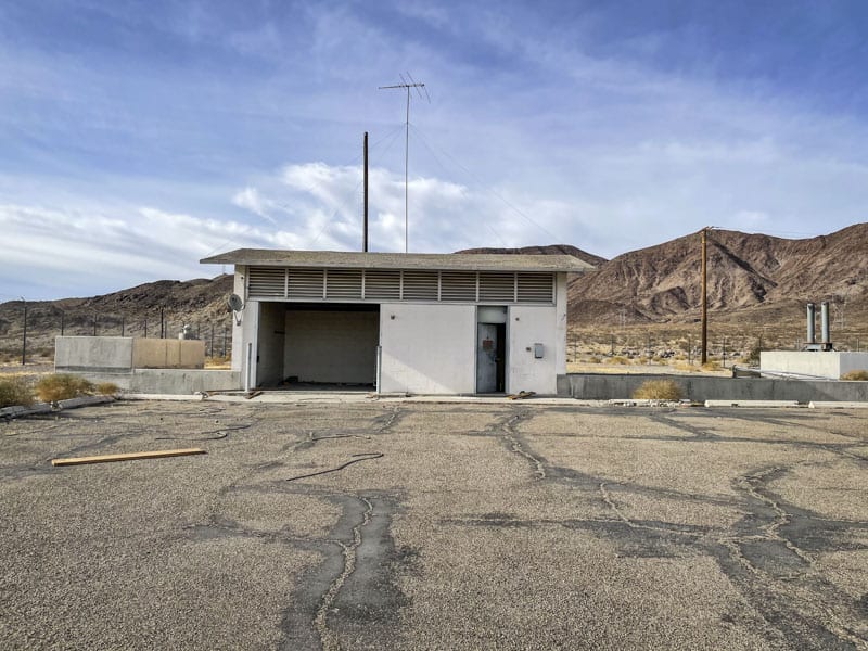 8,600 SqFt Underground Bunker with 10 Acres on I-15 - SurvivalRealty.com