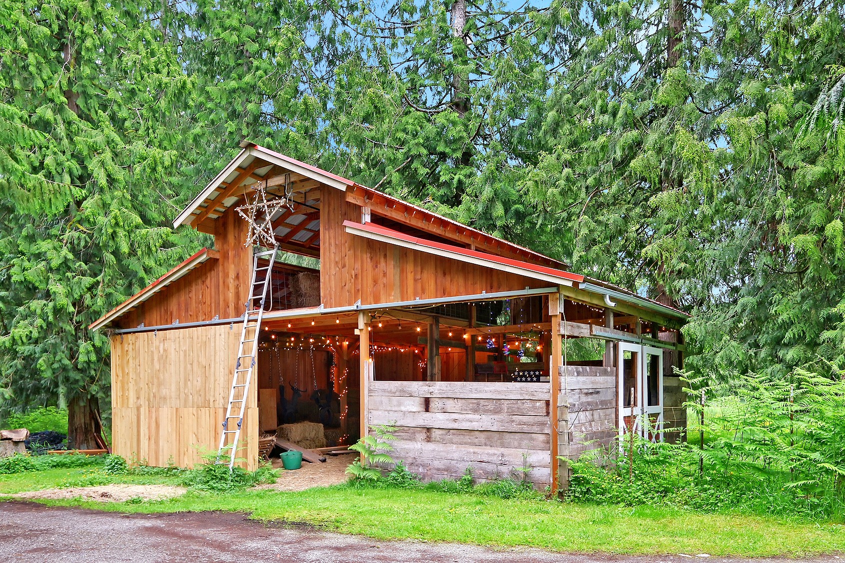 Stunning Log Home on 5 acres ~ organically farmed with rentable ADU and ...