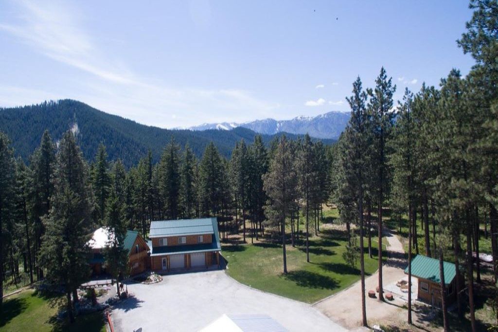 Morning Star Mountain Lodge - SurvivalRealty.com