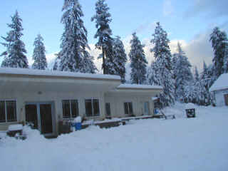 Castle In The Ground! All Concrete Off Grid Abundant Water PNW Home ...