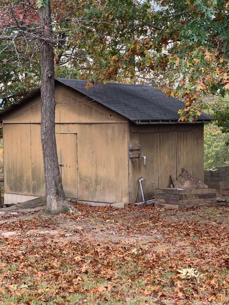 15 Acre Homestead Above the Buffalo River - SurvivalRealty.com