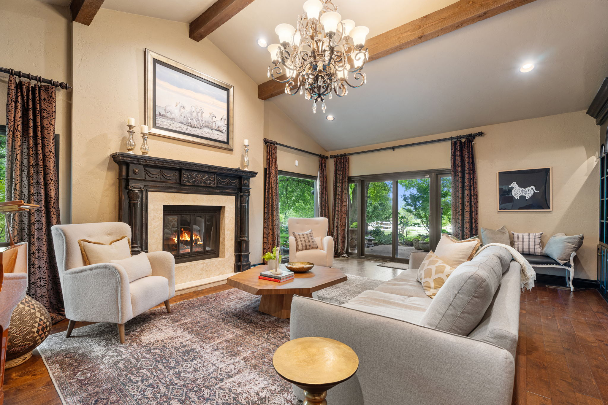 Extraordinary Landmark Estate Nestled on Over 12 Acres - SurvivalRealty.com